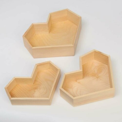 Набор 3 в 1 кашпо деревянных подарочных (29.5×7; 27.5×6; 25×4.5) "Сердце", натуральный (комплект из 2 шт)