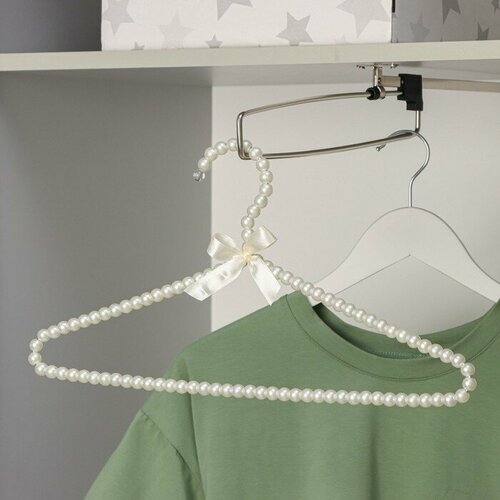 Плечики-вешалки для одежды LaDо́m «Жемчуг», 40×21 см, цвет белый