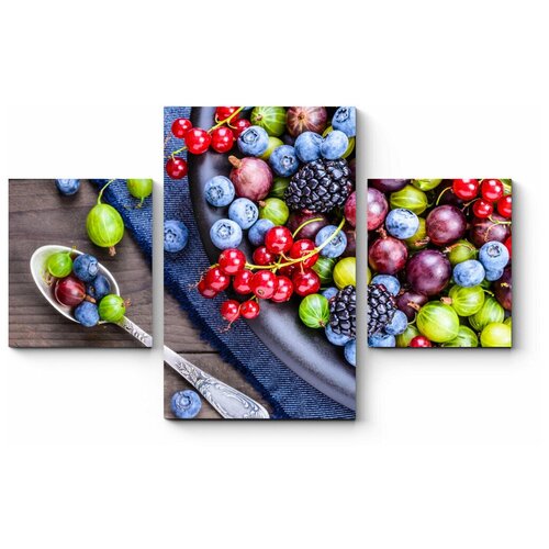 Модульная картина Россыпь сочных ягод 90x59