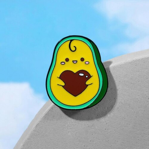 Значок Авокадо с косточкой-сердцем, цветной в чeрном металле