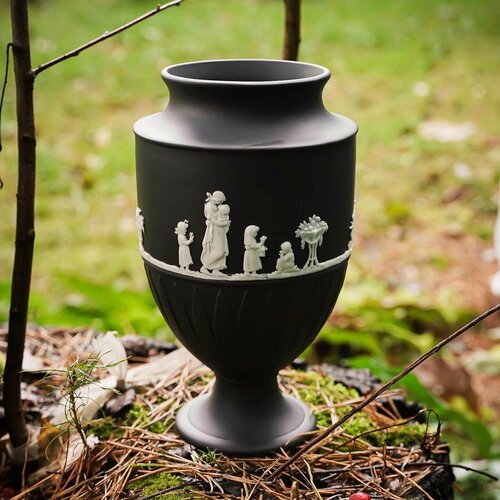 WEDGWOOD ваза в неоклассическом стиле, Англия, 2000-2008 гг.