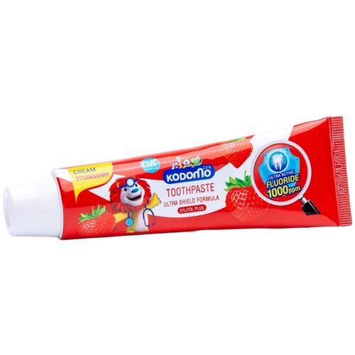 Зубная паста KODOMO Клубника 0.5 +, 65 г