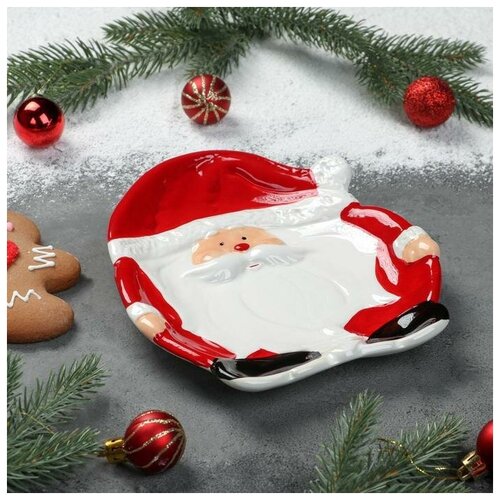 Блюдо Доляна «Дедушка Мороз» 19 5×17×2 5 см