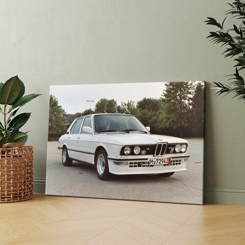 Картина на холсте (Белый BMW припаркован на стоянке) 30x40 см. Интерьерная, на стену.