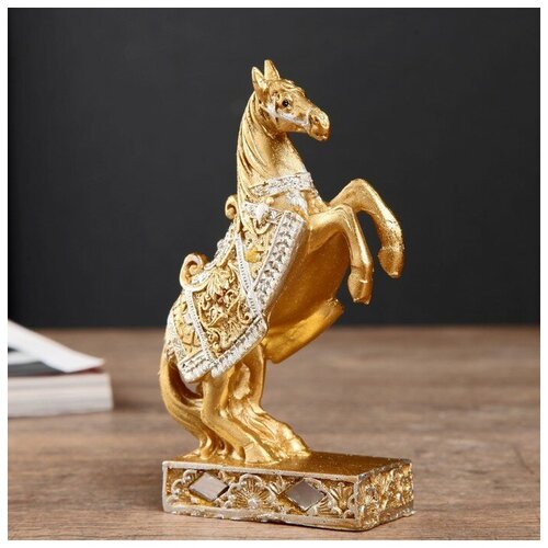 Сувенир полистоун "Золотой конь на дыбах" микс 12,5х8,3х3,8 см./В упаковке шт: 1