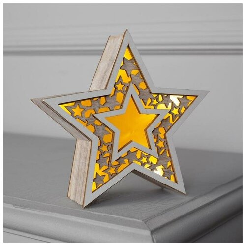 Светодиодная фигура "Звезда" 16 x 16 x 5 см, дерево, батарейки АААх2 (не в комплекте), свечение теплое белое./В упаковке шт: 1