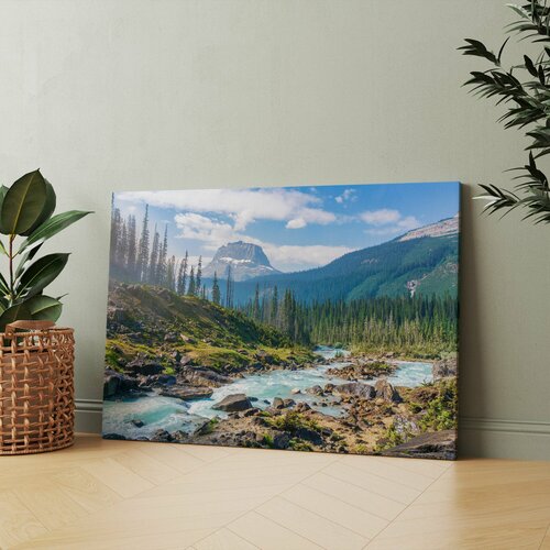 Картина на холсте "Река, протекающая через пышный зеленый лес" 30x40 см. Интерьерная, на стену.