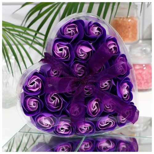 Набор, фиолетово-белые розы" 24 мыльных лепестка в пвс коробке
