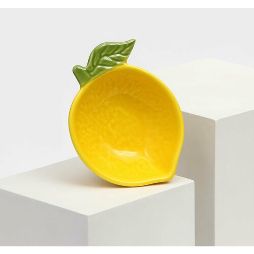 Тарелка керамическая "Лимон", глубокая, желтая, 14,5 см, 1 сорт, Иран