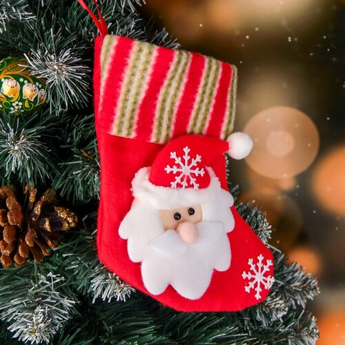 Носок для подарков "Дед Мороз и снежинки" 15х13 см, бело-красный