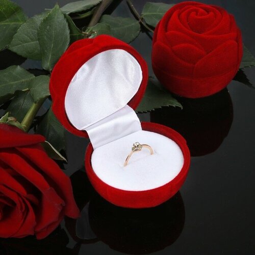 Футляр бархатный под кольцо Роза крупная, 5*5,5*5, цвет красный, вставка белая