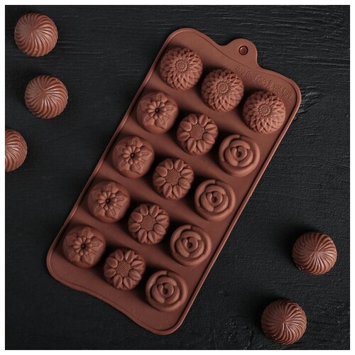 Форма для леденцов и шоколадных конфет "Цветы", 15 ячеек