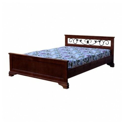 Кровать двуспальная из массива дерева Классика с ковкой, 160х200