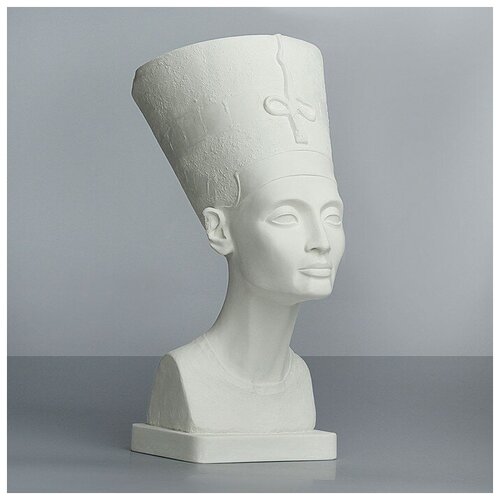 Гипсовая фигура Бюст Нефертити в тиаре, 24 х 37 х 51 см