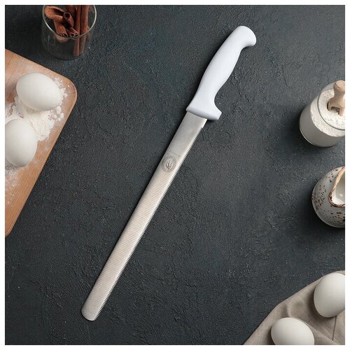 Нож для бисквита, мелкие зубчики, ручка пластик, рабочая поверхность 29,5 см, толщина лезвия 1,9 мм