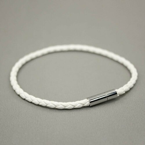Плетеный браслет Handinsilver ( Посеребриручку ) Браслет плетеный кожаный, 1 шт., размер 18 см, серебряный, белый