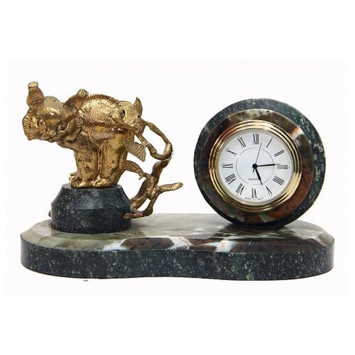 Часы с бронзовым литьем "Рысь на ветке"