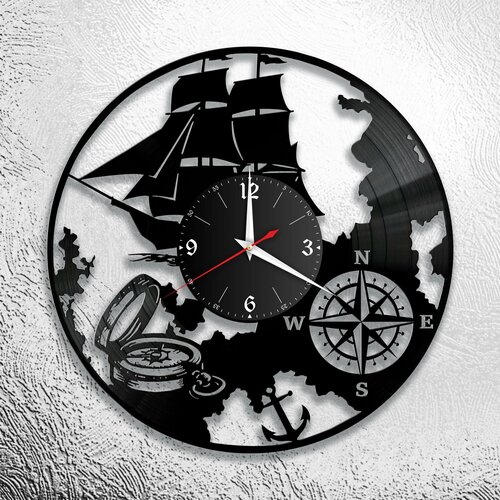 Настенные часы из виниловой пластинки с морской тематикой/Часы в моряку