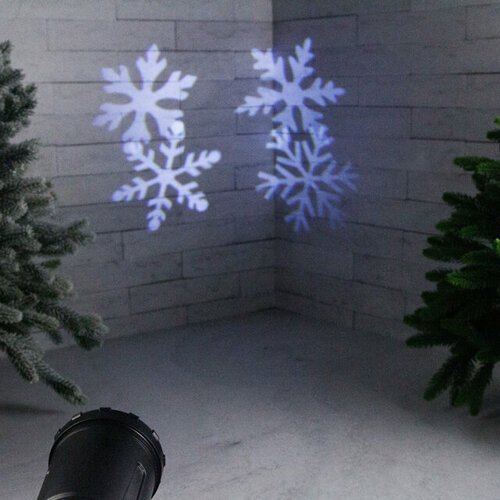 Koopman Новогодний светильник Снежная Карусель, холодный белый свет, 20 м2, IP44 AXY000500