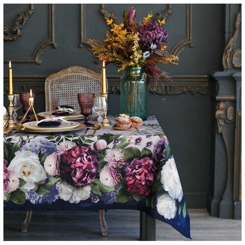 Набор столовый «Этель» «Цветочный этюд», скатерть 110 × 150 см, салфетки 40 × 40 см, 4 шт, хлопок 100 %