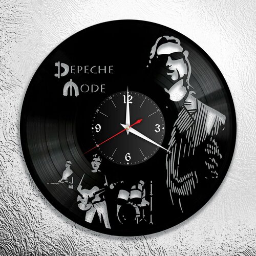 Настенные часы из виниловой пластинки с группой Depeche Mode/Депеш мод/Dave Gahan/Недорогой, стильный, креативный, авторский подарок из винила/Цвет черный/Размер 30х30 см