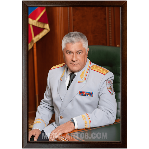 Портрет Колокольцева В. А, формат А-1 (50x70 см.), деревянная рамка