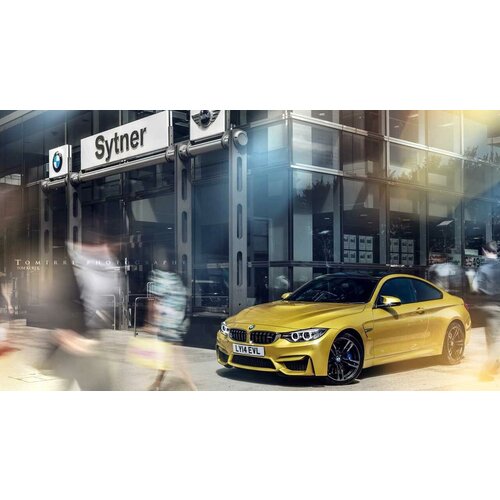 Картина на холсте 60x110 LinxOne "BMW Coupe жёлтая F82" интерьерная для дома / на стену / на кухню / с подрамником