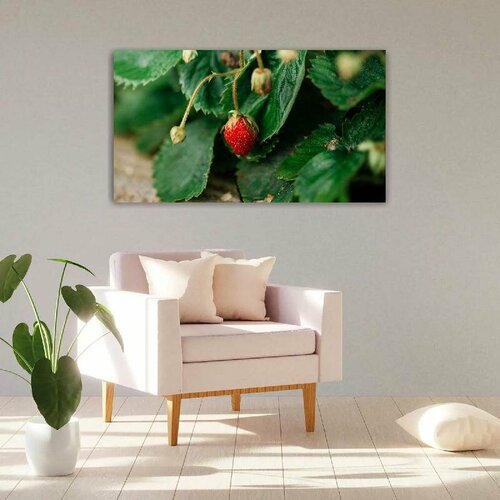 Картина на холсте 60x110 LinxOne "Природа ягоды клубника" интерьерная для дома / на стену / на кухню / с подрамником
