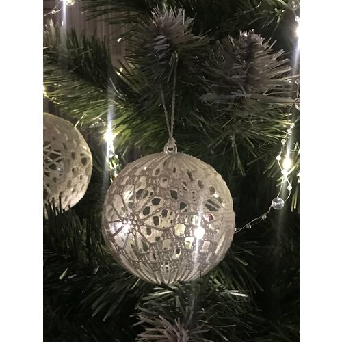 "Новогодний шар" - игрушка ручной работы на елку 8 см