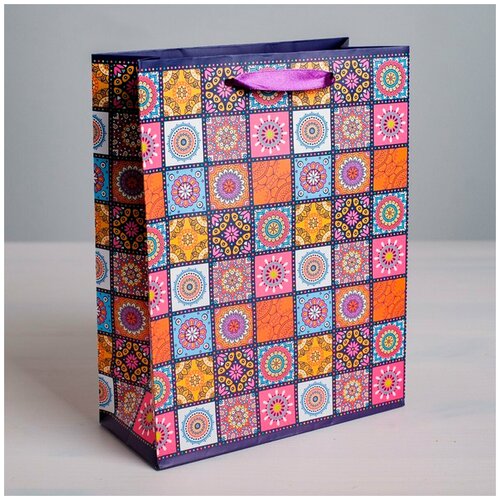 Пакет подарочный Дарите Счастье Мозайка, ламинированный, 23 x 27 x 8 см