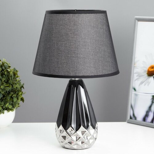 Настольная лампа "Флоренция" Е14 40Вт черно-хромовый 22,5х22,5х35 см