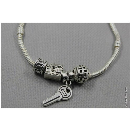 Браслет-цепочка Handinsilver ( Посеребриручку ) Браслет с шармами на основе из бижутерной стали, стекло, муранское стекло, стразы, 1 шт., размер 17 см, серебристый