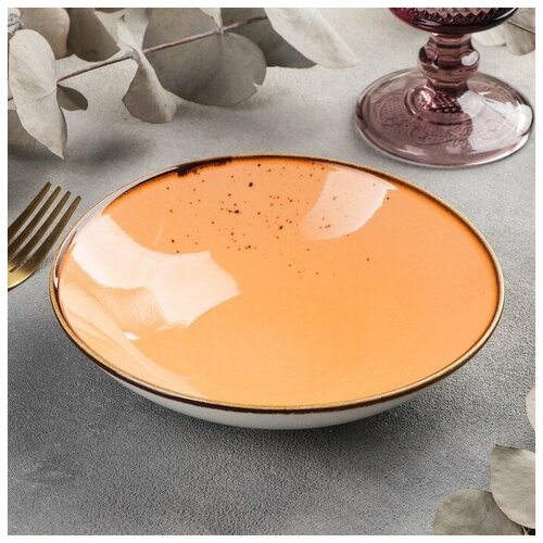 Салатник фарфоровый Magistro «Церера», 400 мл, d=16,2 см, цвет оранжевый