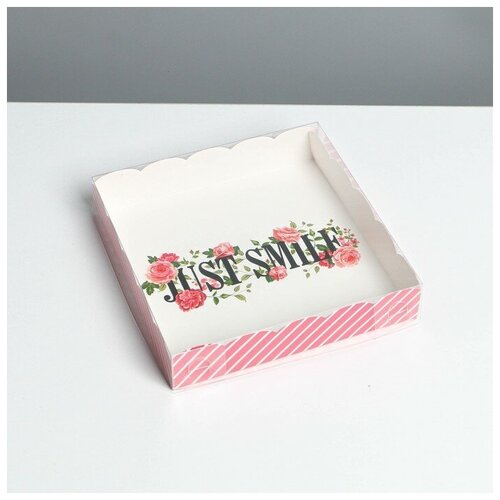 Коробка для кондитерских изделий с PVC крышкой «Просто улыбайся», 15 × 15 × 3 см, 5 штук