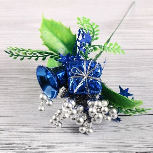 Декор "Зимняя сказка" подарок колокольчик шишка, 15 см, серебристо-синий, 2 штуки