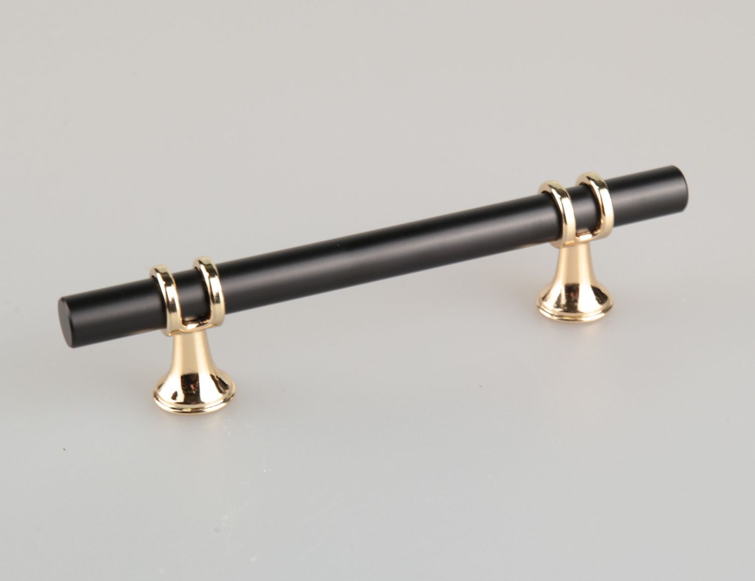 Ручка мебельная скоба 96 мм, RS.1016.A.96.BK , черный-золото
