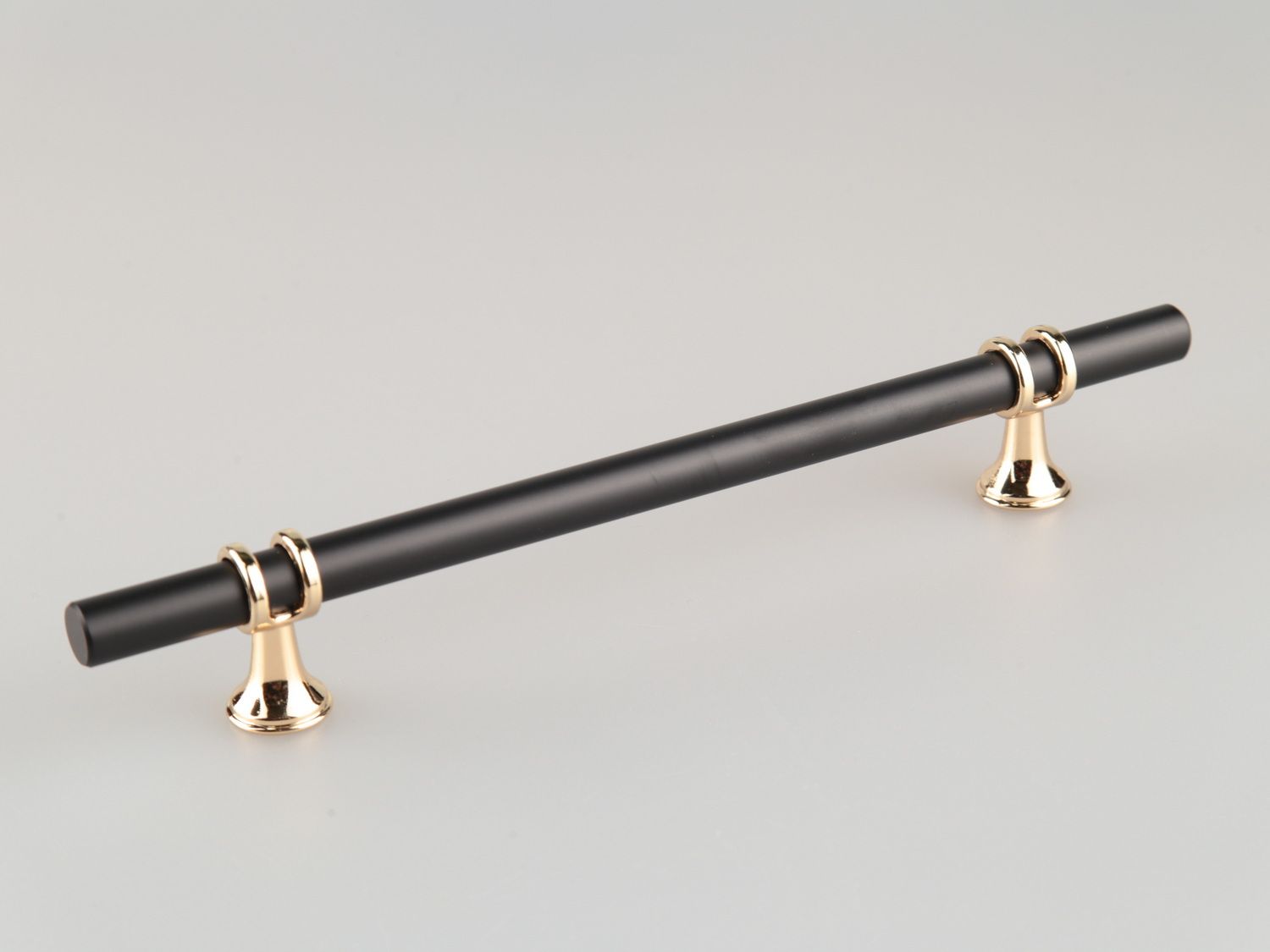 Ручка мебельная скоба 160 мм, RS.1016.A.160.BK , черный-золото