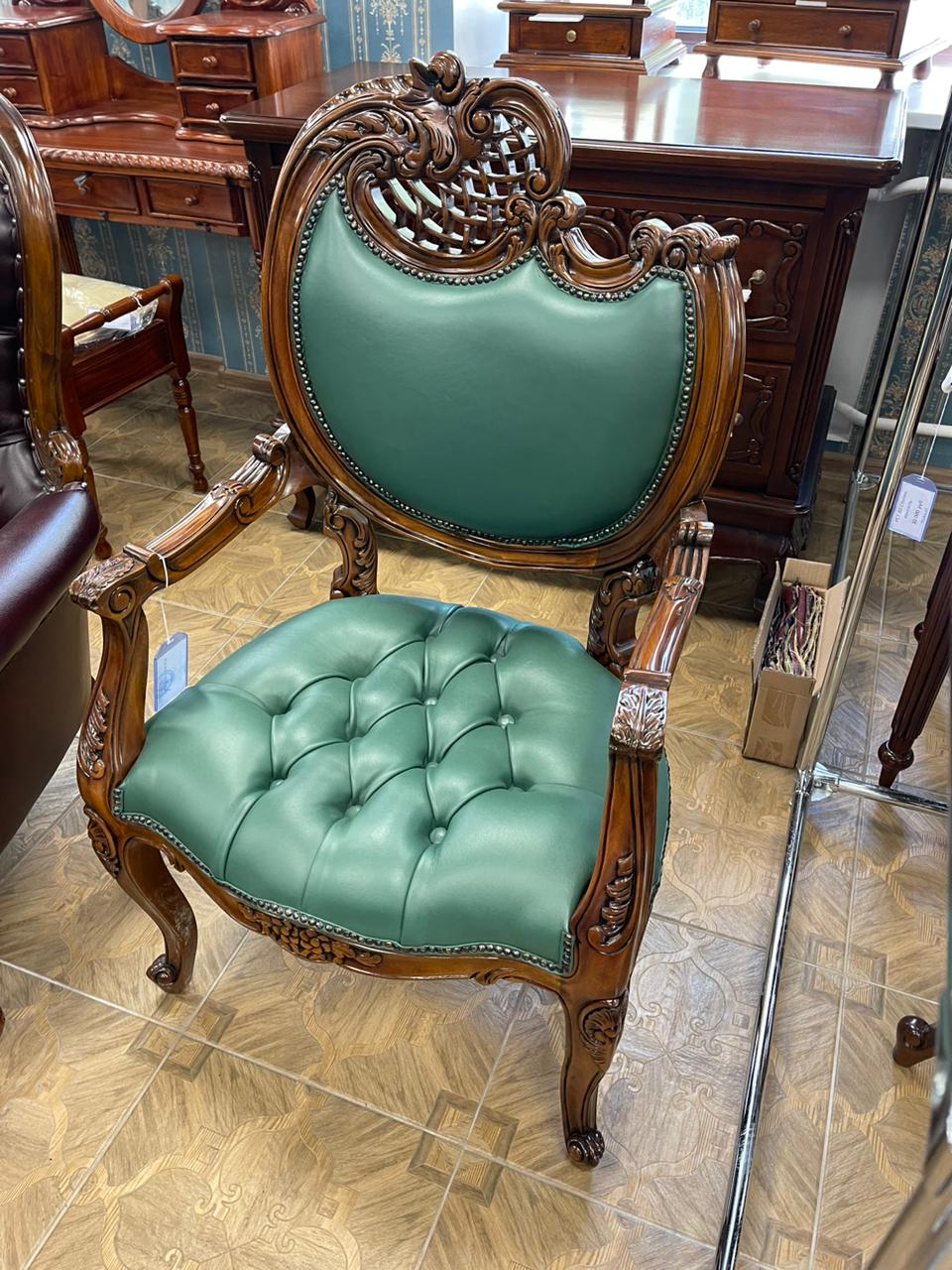 Кресло в зеленой коже Domkorleone C53L