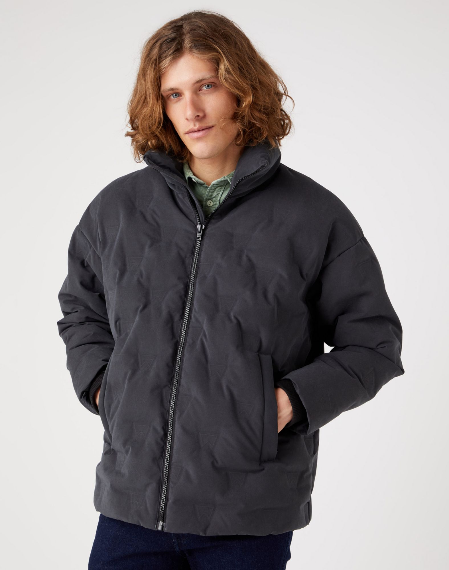 Куртка мужская Wrangler W4E8X7XV6 черная S