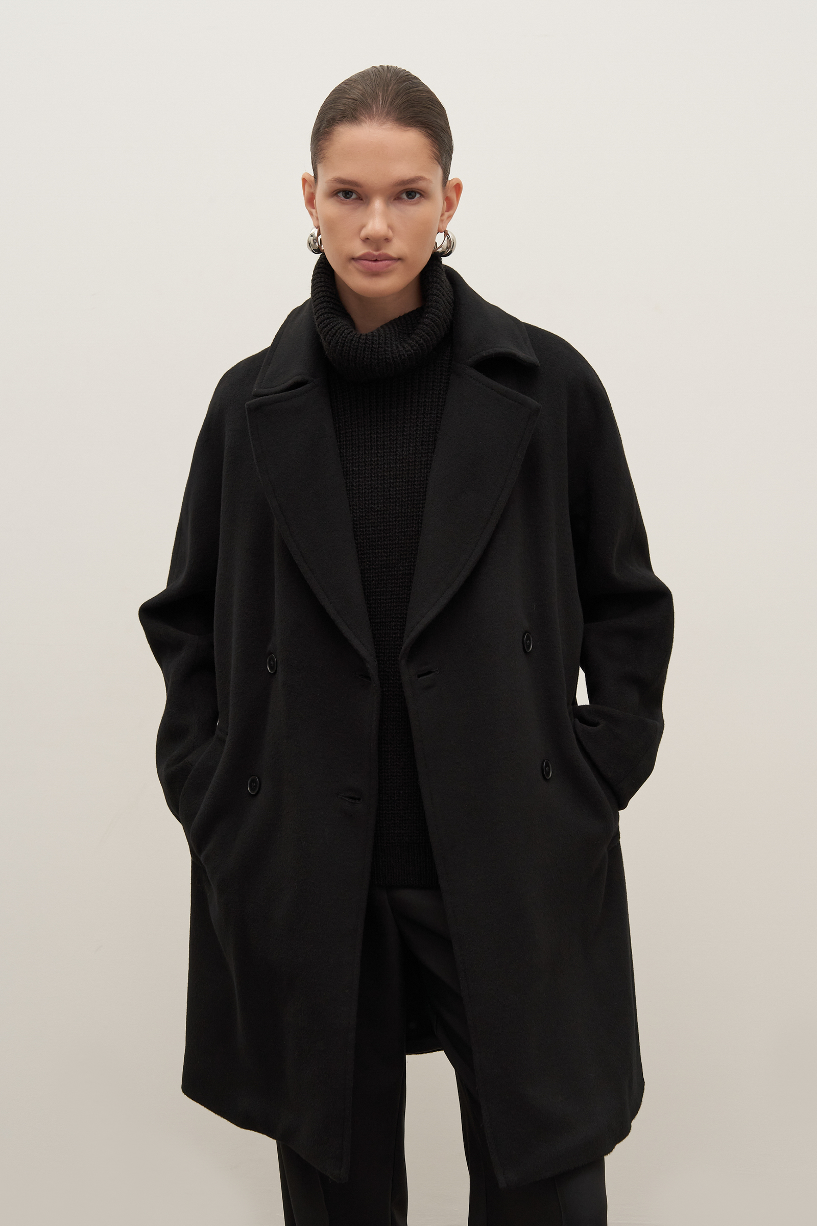 Пальто женское Finn Flare FAD11025 черное L