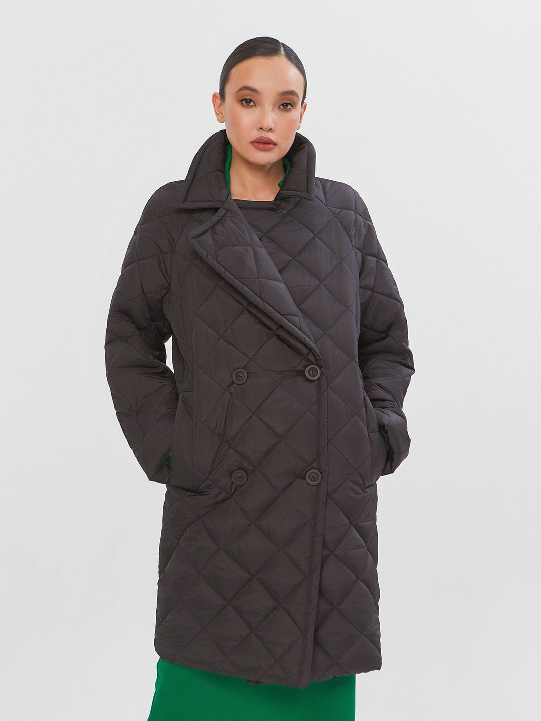 Пальто женское Lo 1232001 черное 48 RU