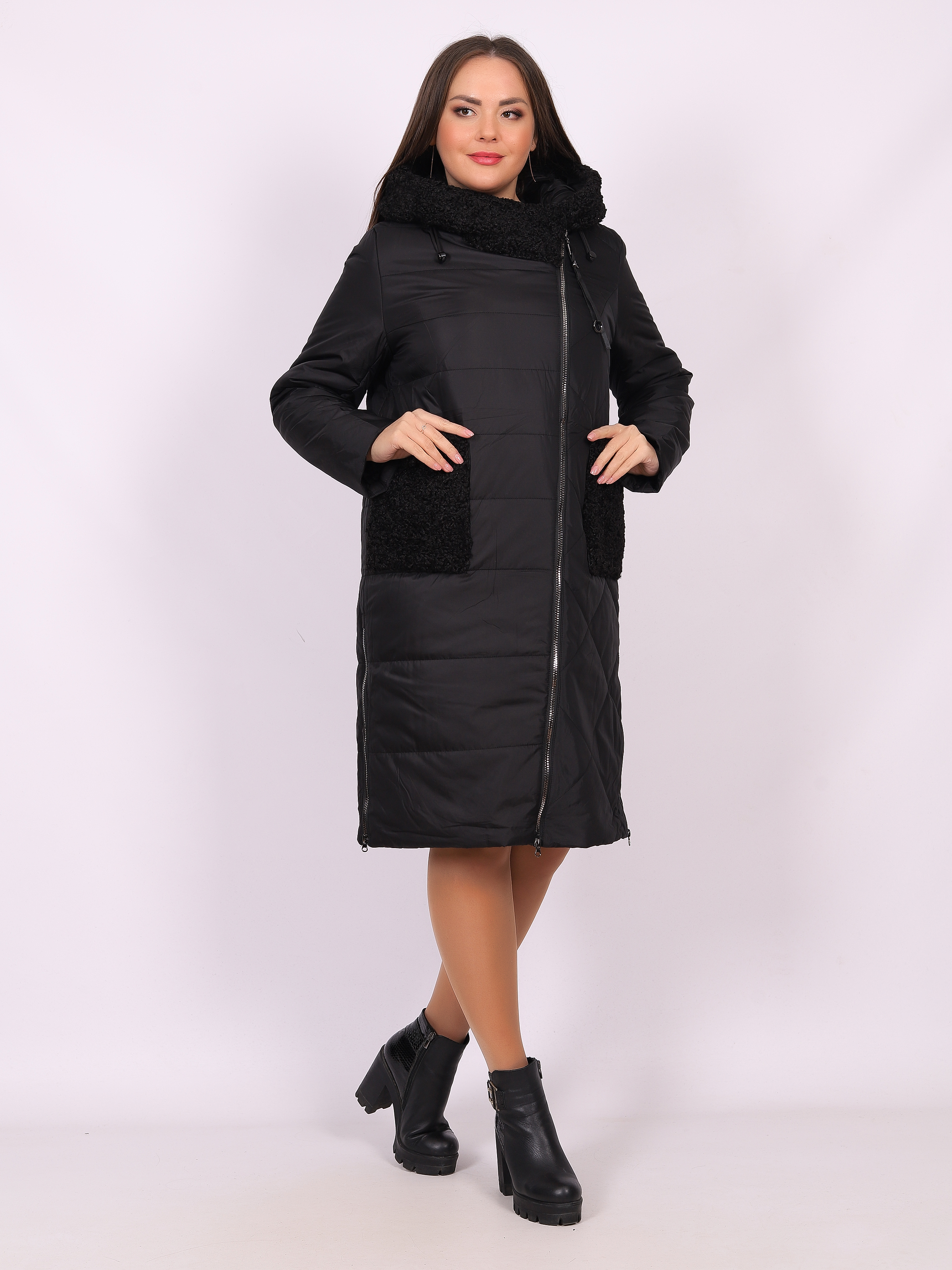Пальто женское Louren Wilton 91176 черное 56 RU