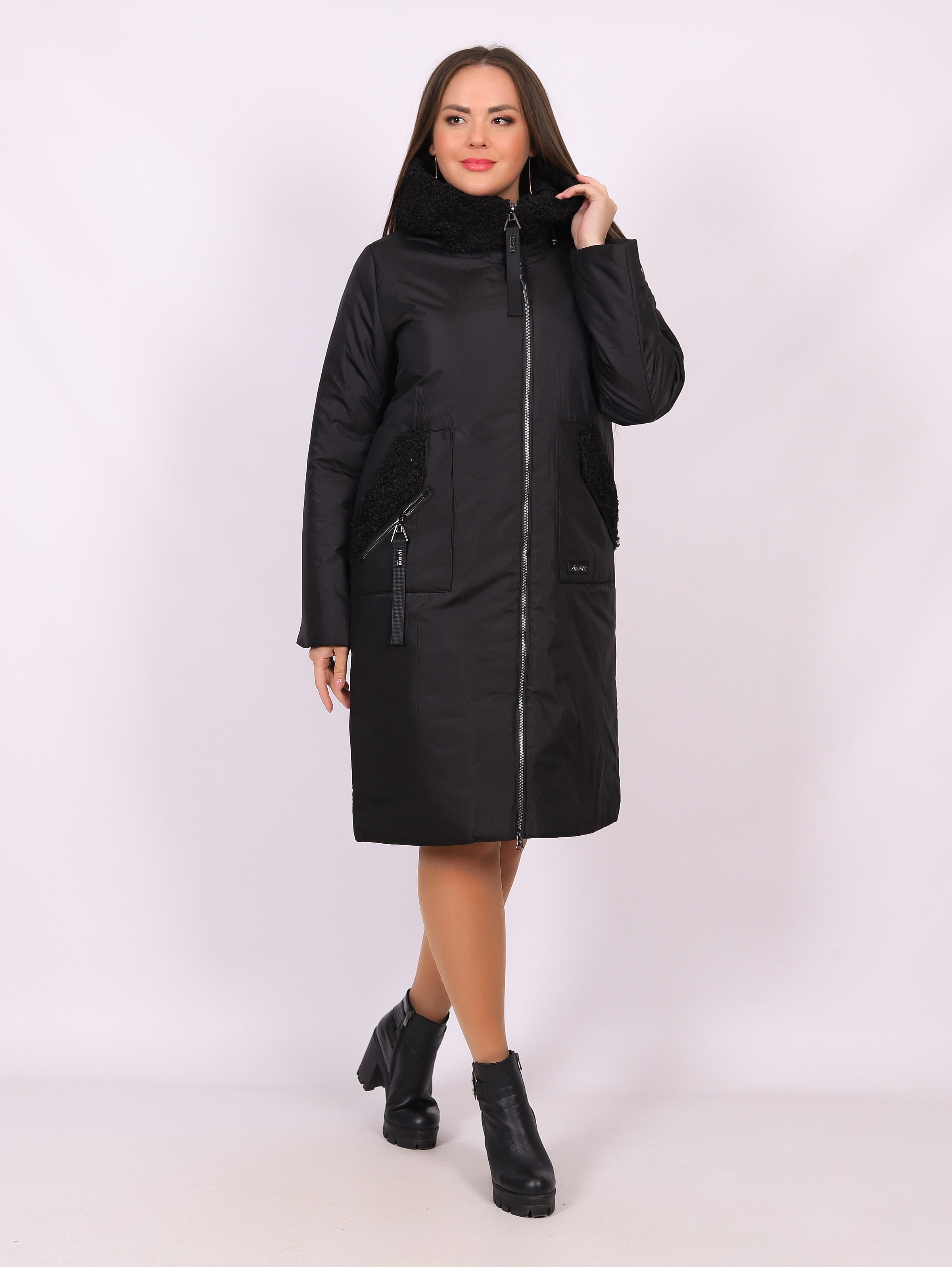 Пальто женское Louren Wilton 91169 черное 50 RU