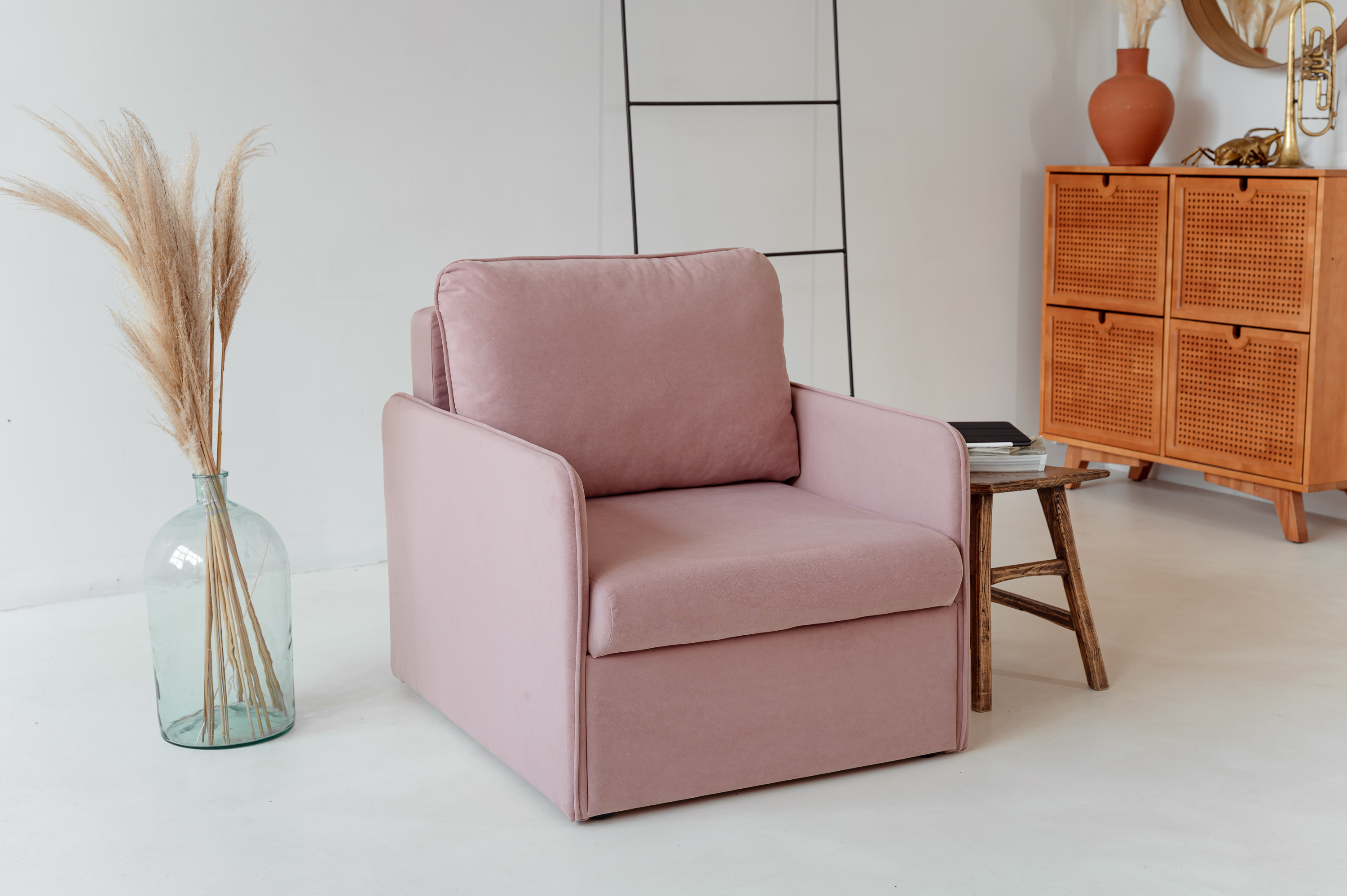 Кресло BRENDOSS 801 розовый велюр 100x80x80 см