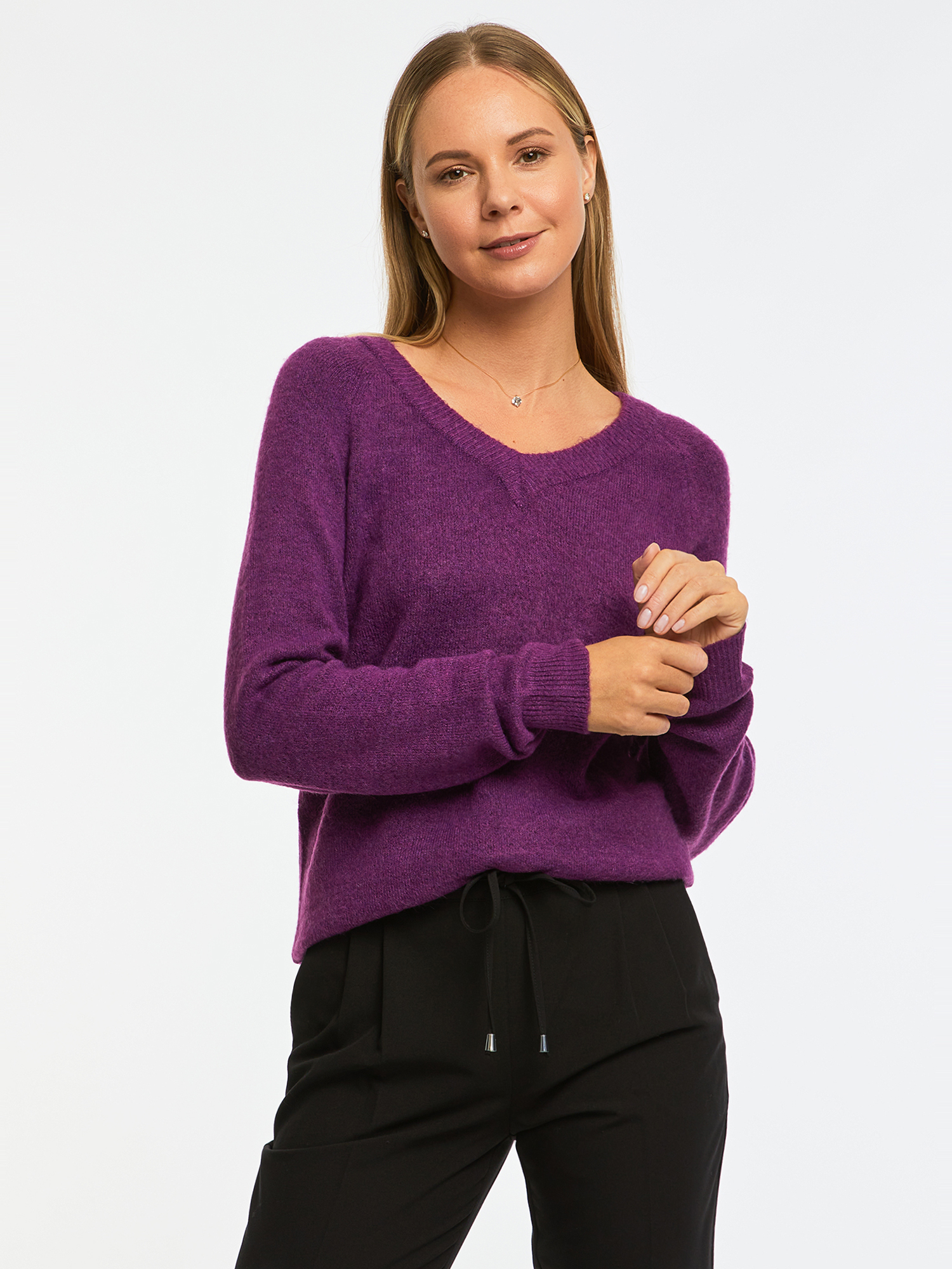 Пуловер женский oodji 63807333 фиолетовый 2XS