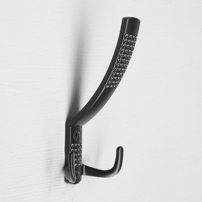 Крючок мебельный ТУНДРА KM302BL, трехрожковый, цвет черный