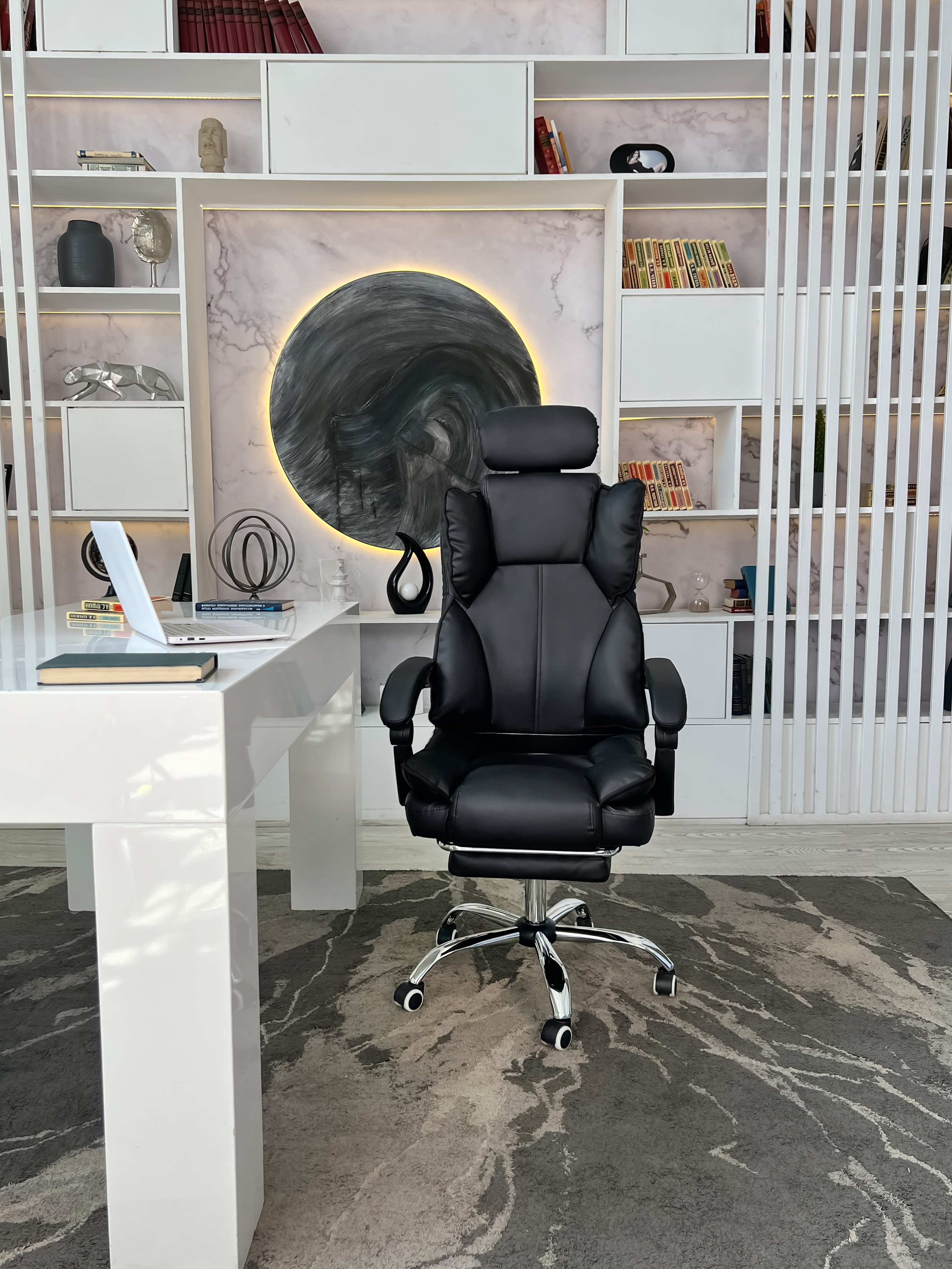 Кресло компьютерное офисное Mega Мебель 808F Черное с подножкой