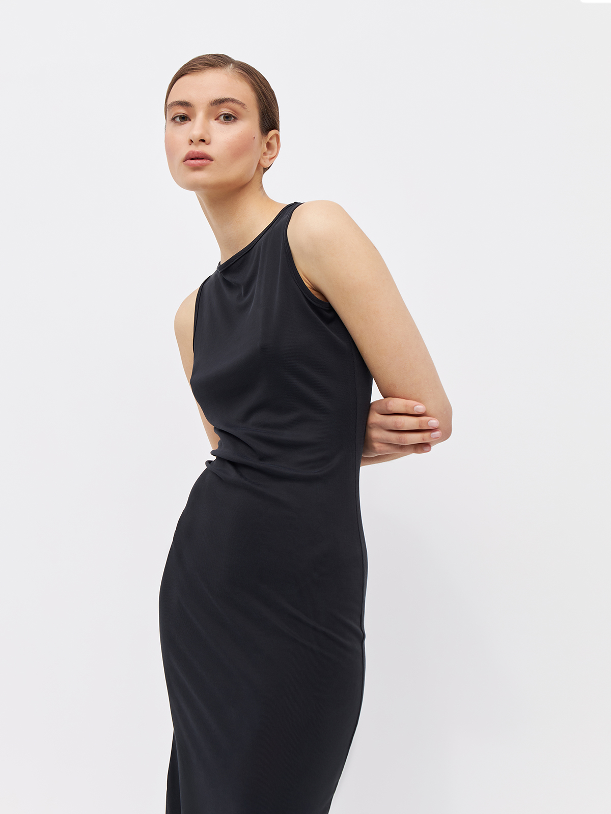 Платье женское Arive ARV-WS-10517-001 чёрное, размер M