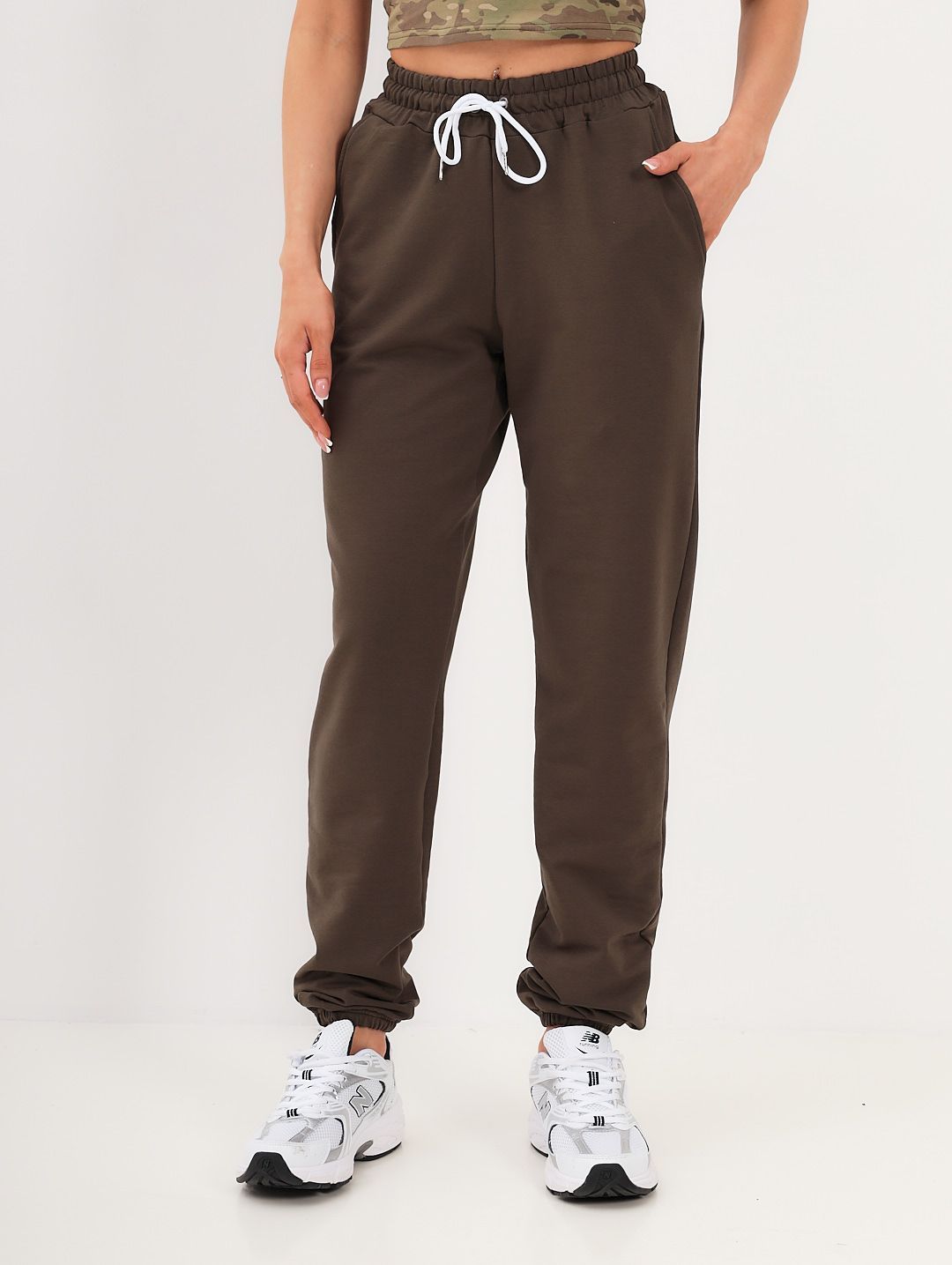 Спортивные брюки женские MOM №1 MOM-3170 коричневые 54