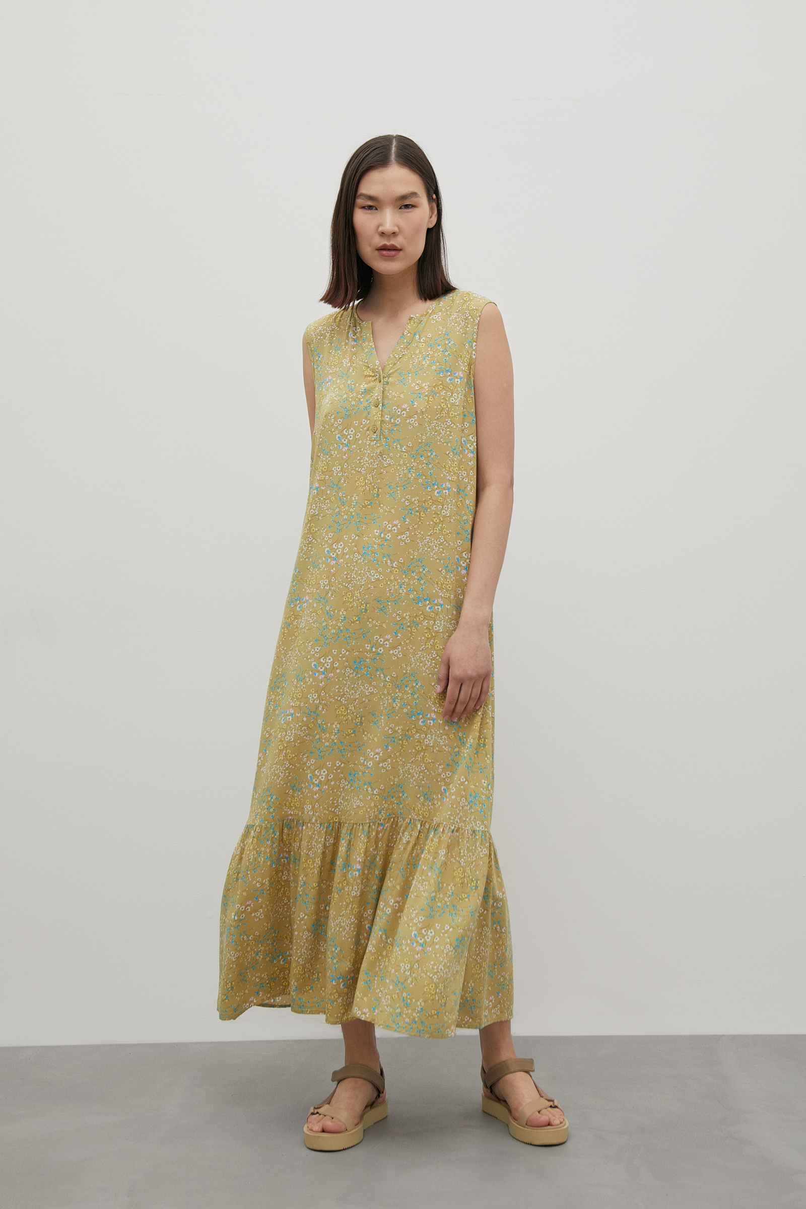 Платье женское Finn Flare FSD110213 желтое S